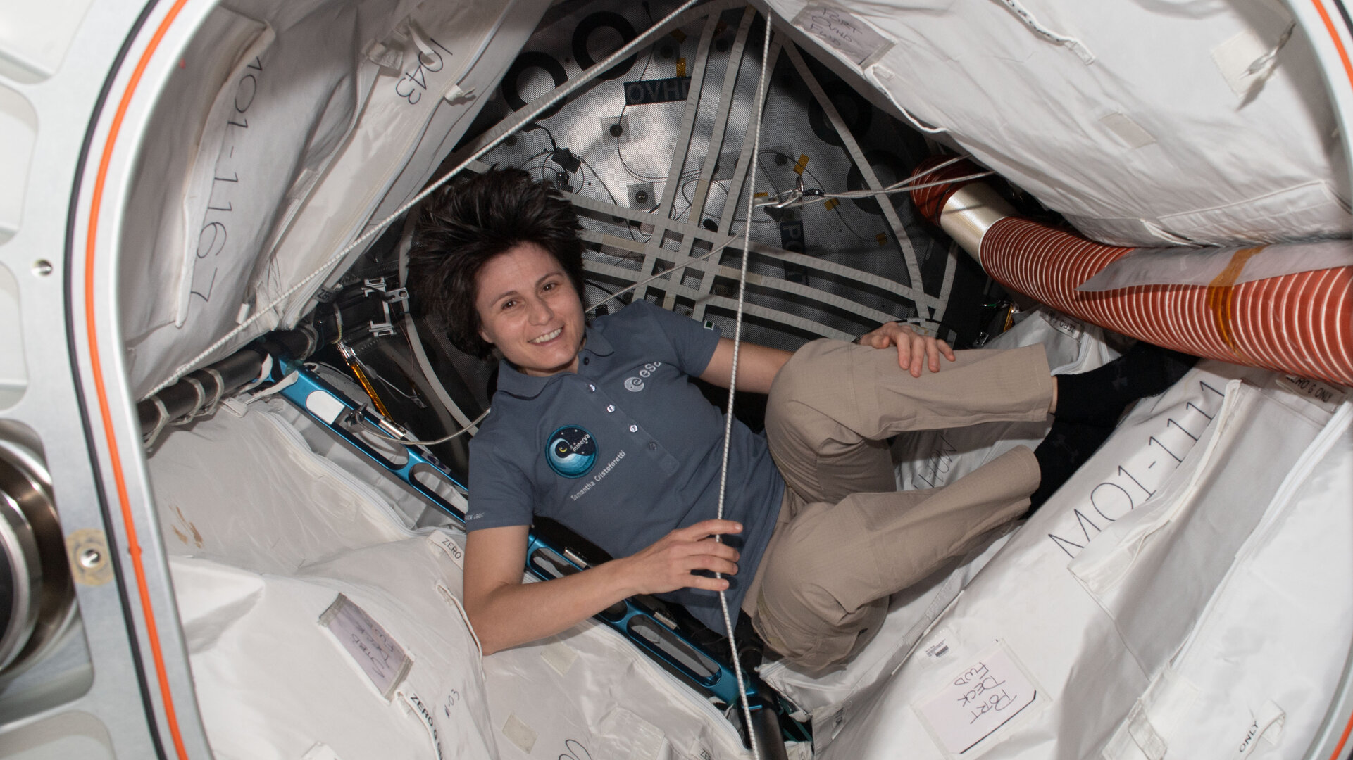 Samantha Cristoforetti diventa la prima donna comandante della Stazione Spaziale Internazionale ...
