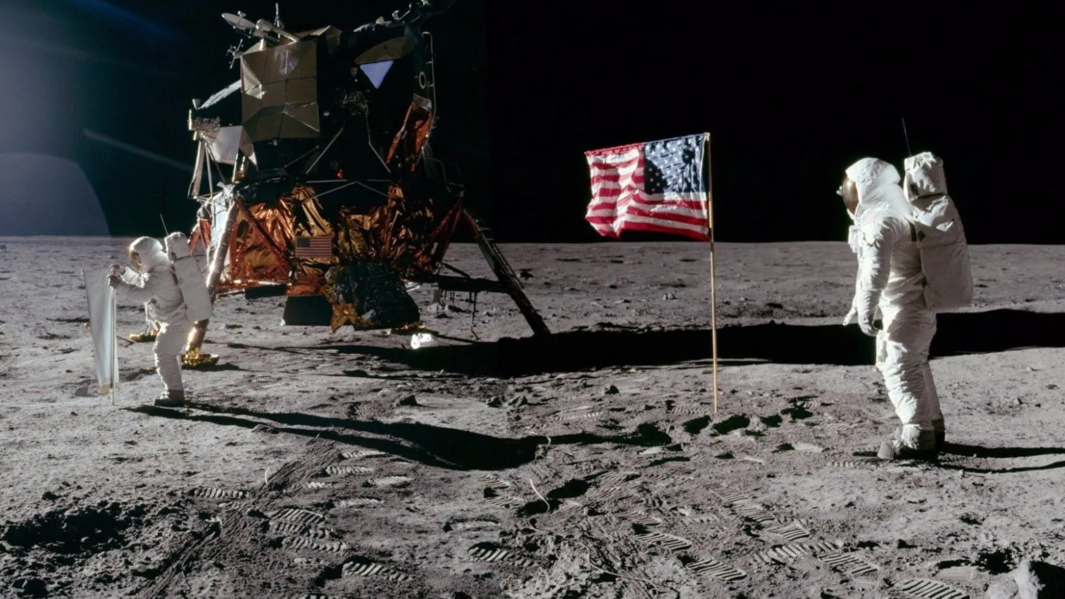 56 anni fa l'uomo arrivava sulla Luna con la missione Apollo 11 ...